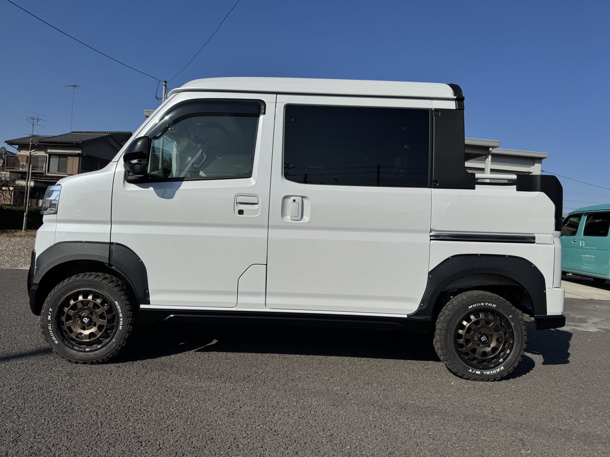 【在庫車両】元デモカー アトレーデッキバン 4WD CVT 40mmリフトアップ – 軽トラ 軽バンのリフトアップカスタムならAIM AUTO SERVICE